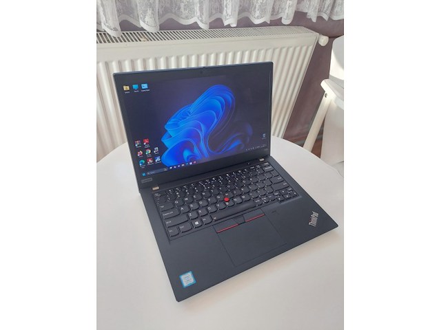 Lenovo ThinkPad X390 - i7-8565u/16Gb/512Gb/FHD Touch/5h