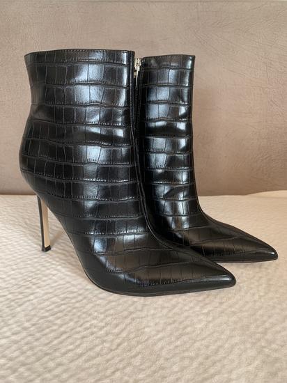 Čizme NINE WEST novo br:38