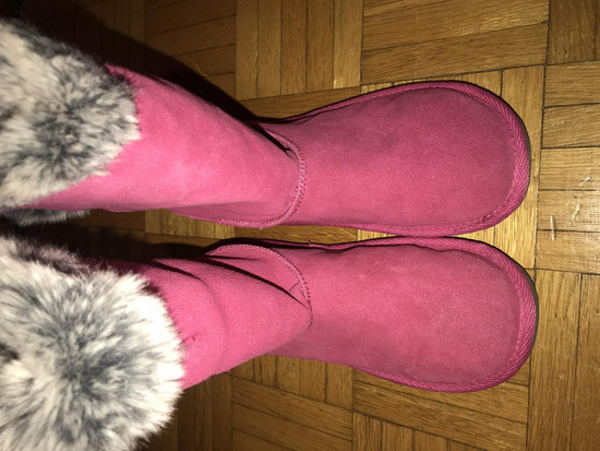 Novo Next kao Ugg cizme velicina 36 u.g. 23 cm