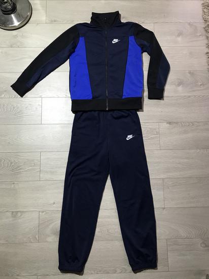 Original NIKE dečiji komplet trenerka vel. L