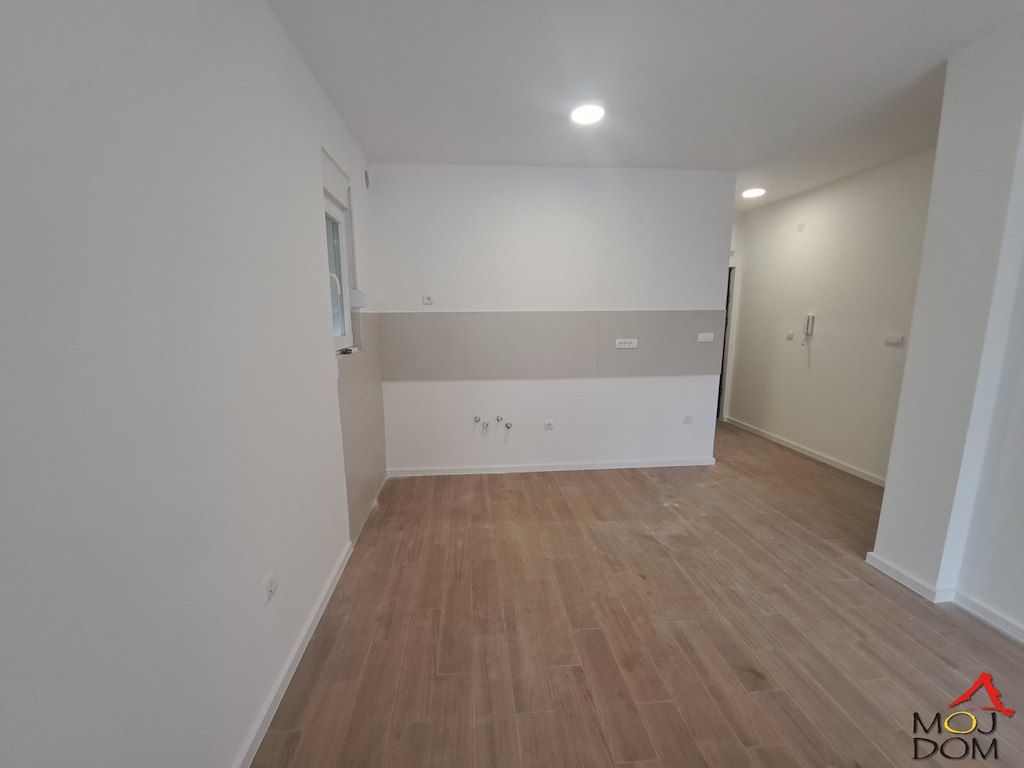 Stan,NOVI SAD,VIDOVDANSKO NASELJE,kv: 47, € 87600, ID: 1028907