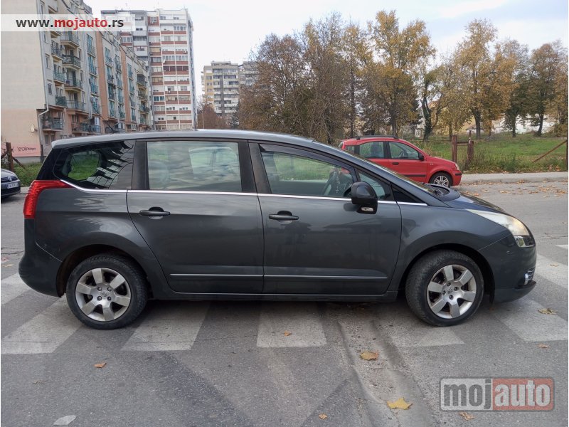 Peugeot 5008 1.6 hdi