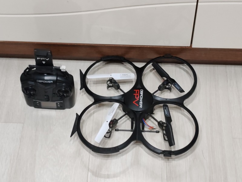 Dron FPV DBPower sa kamerom