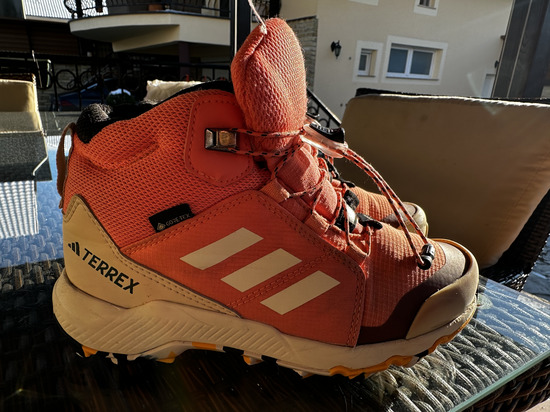 Adidas Terrex patike za devojcice vel 31