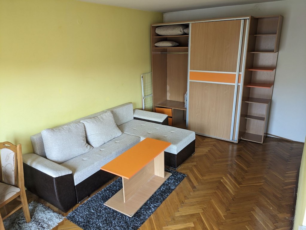 NOVI SAD - CENTAR - 29. 00 m2