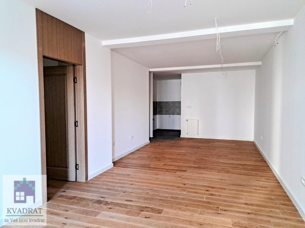 Četvorosoban stan, 78m2, Obrenovac 133. 000€