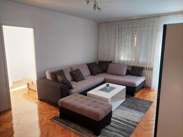 Troiposoban stan za izdavanje, 100m2, 600€