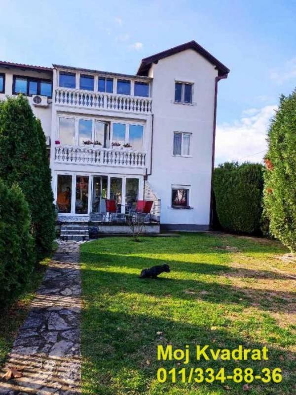 Kuća na prodaju, 350m2, 1.100.000€