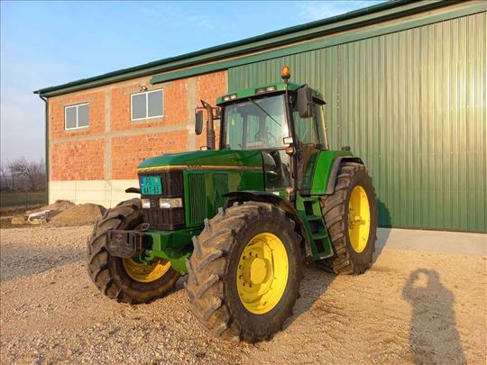 John Deere 7700