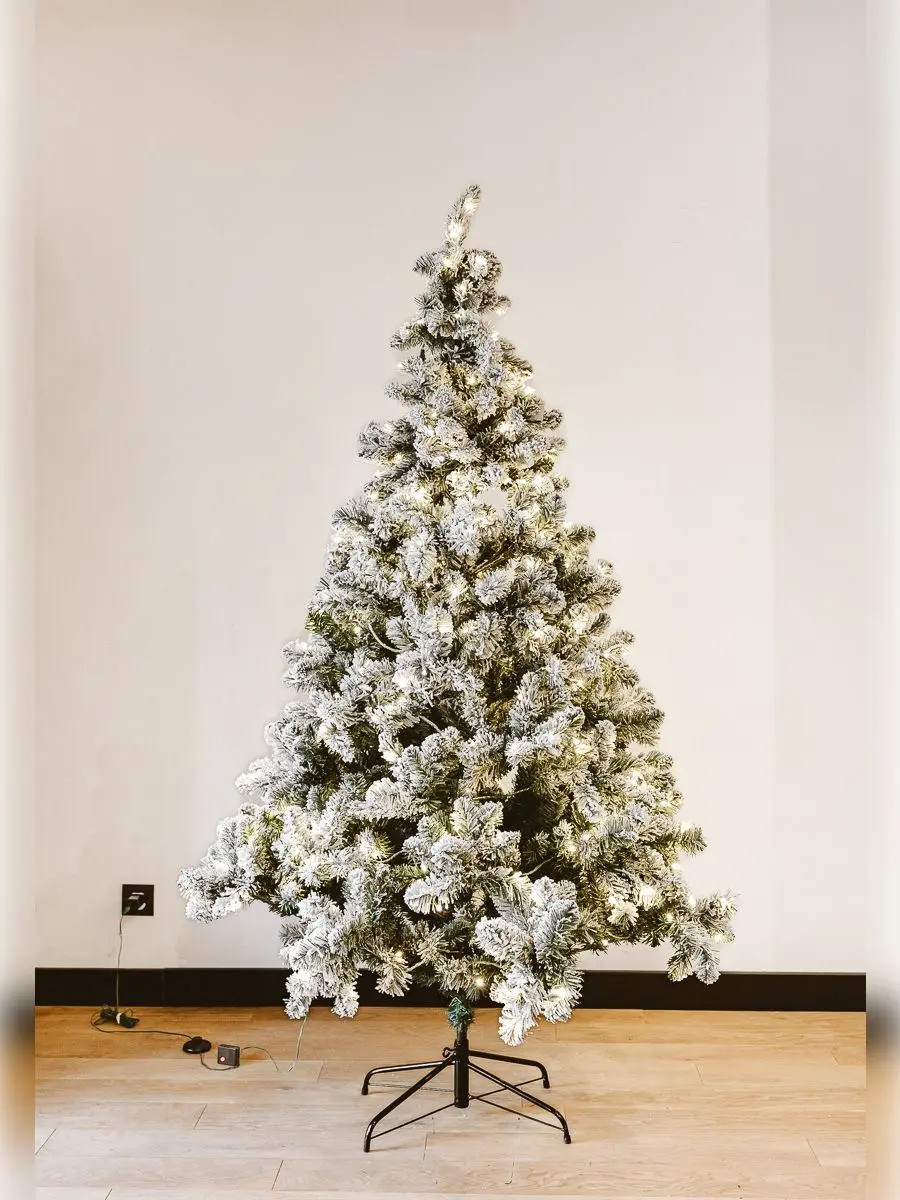 EVERLANDS Novogodišnja jelka CANDY SNOWY IMPERIAL PINE sa rasvetom 210 cm, Zeleno- bela