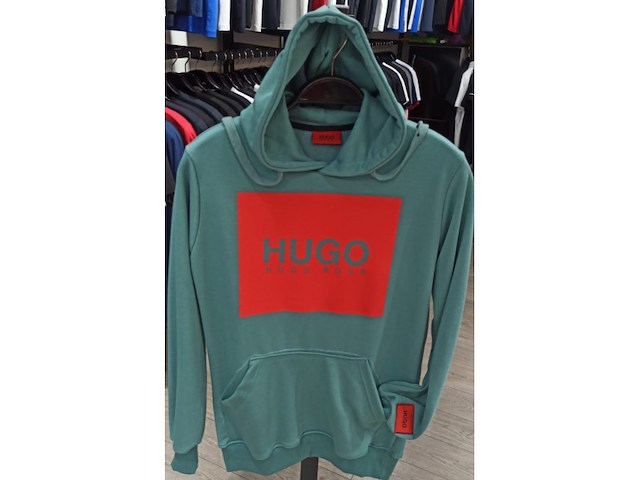 Hugo Boss duks D4 / SNIZENJE