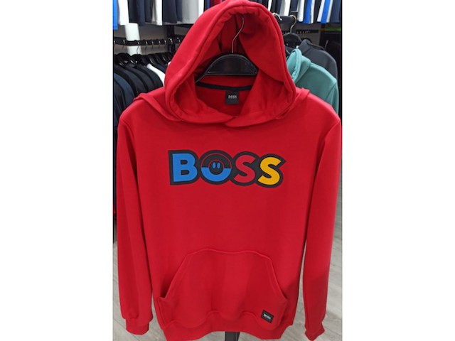 Hugo Boss duks crvene boje D10 / SNIZENJE