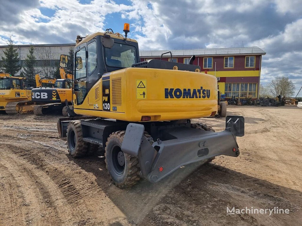 Komatsu PW130-7K bager točkaš