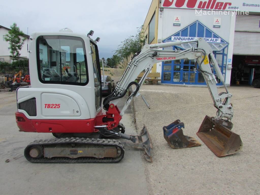 Takeuchi TB225 V3 Minibagger 35.500 EUR net mini bager