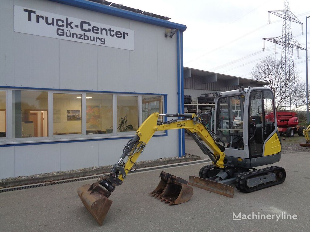 Wacker ET18 Powertilt + Löffelpaket mini bager