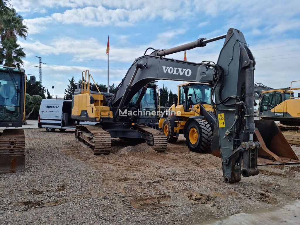 Volvo EC300 bager guseničar