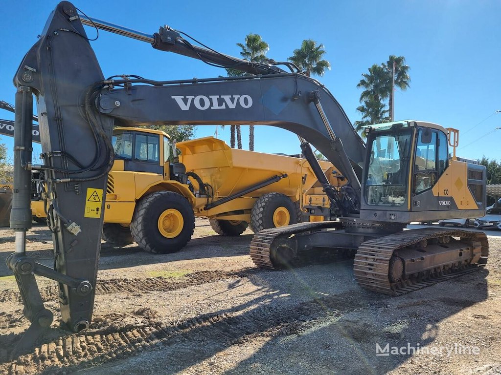 Volvo EC300 bager guseničar