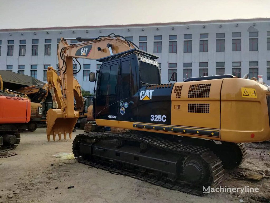 Caterpillar 325C bager guseničar