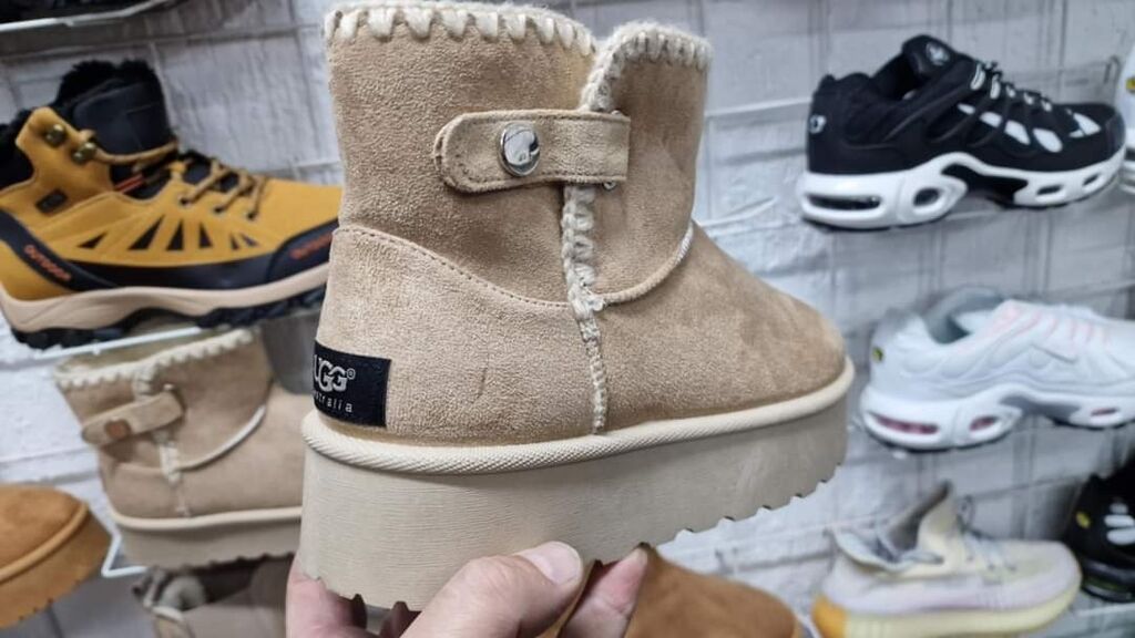 Ugg mini čizme, bоја - Bež, 41