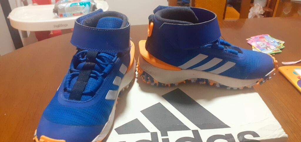 Gležnjače, Adidas