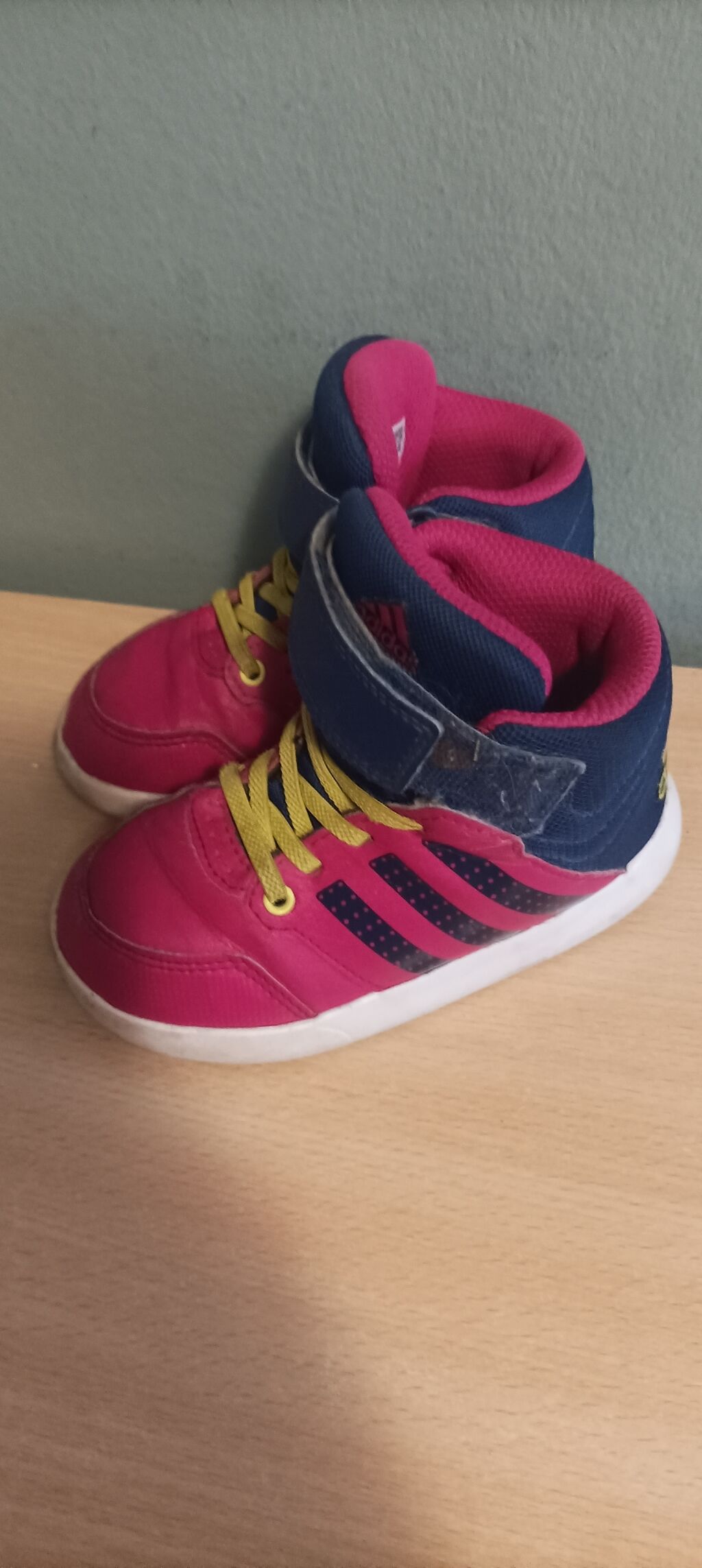 Adidas, Veličina - 24