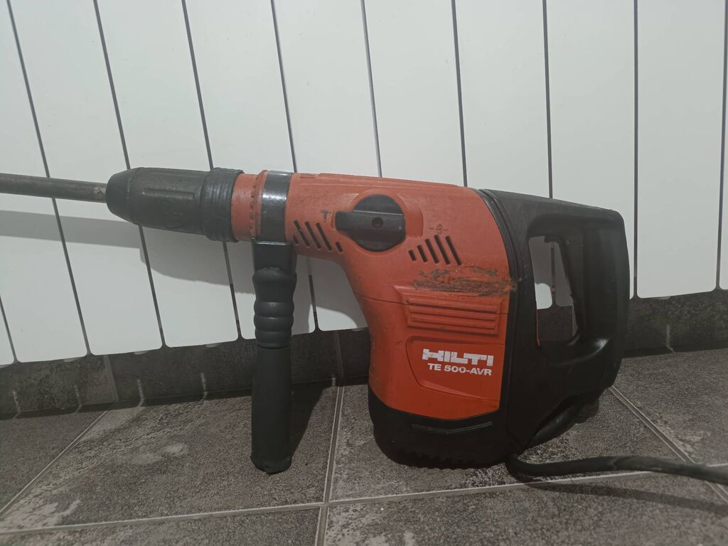 Hilti TE 500 AVR stemalica u odlicnom je stanju, radi bez greske