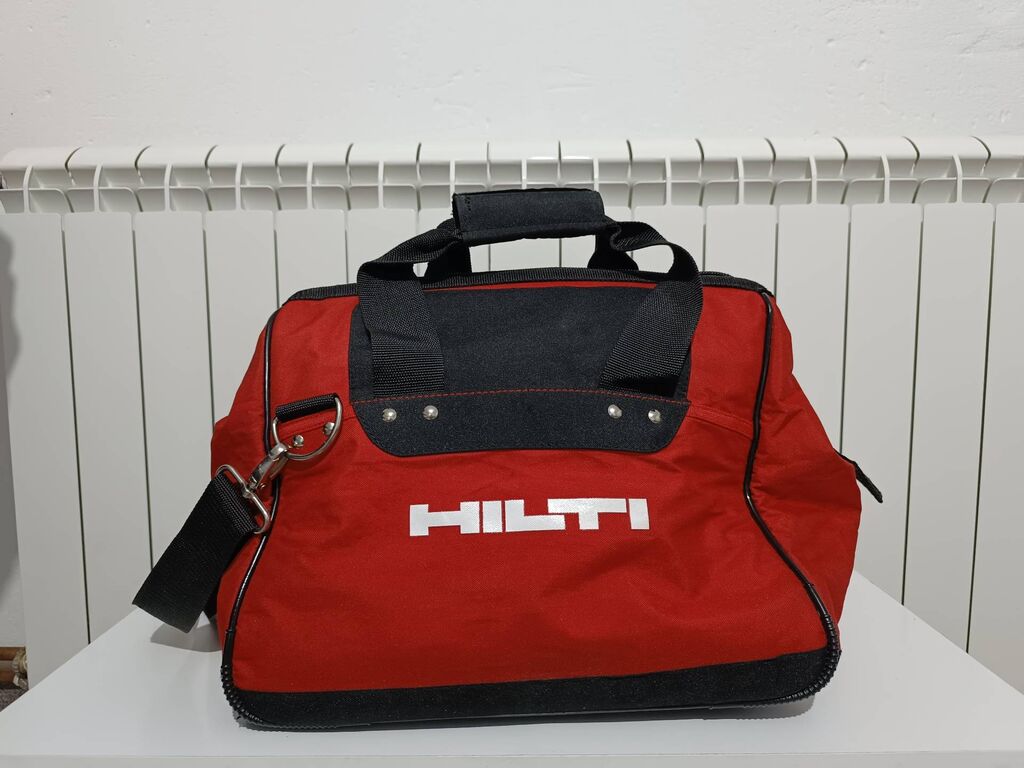 HILTI torba u odlicnom stanju, bukvalno kao nova