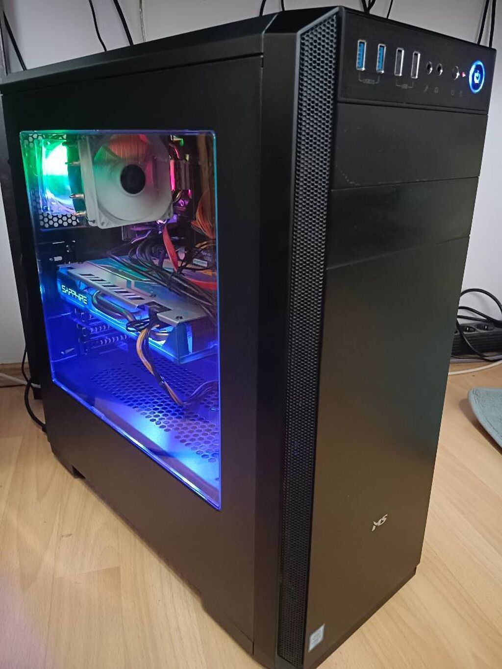 Intel i7-6700 / 12GB / 512 SSD / RX 580 8GB / RGB Na prodaju GAMER