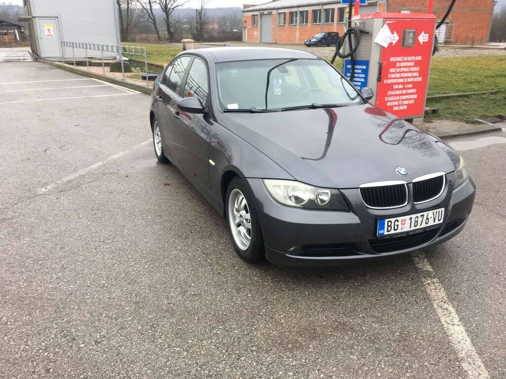 BMW -2005 god. 2.0 Automatska klima Vrata 4/5 vrata Kubikaža 2000