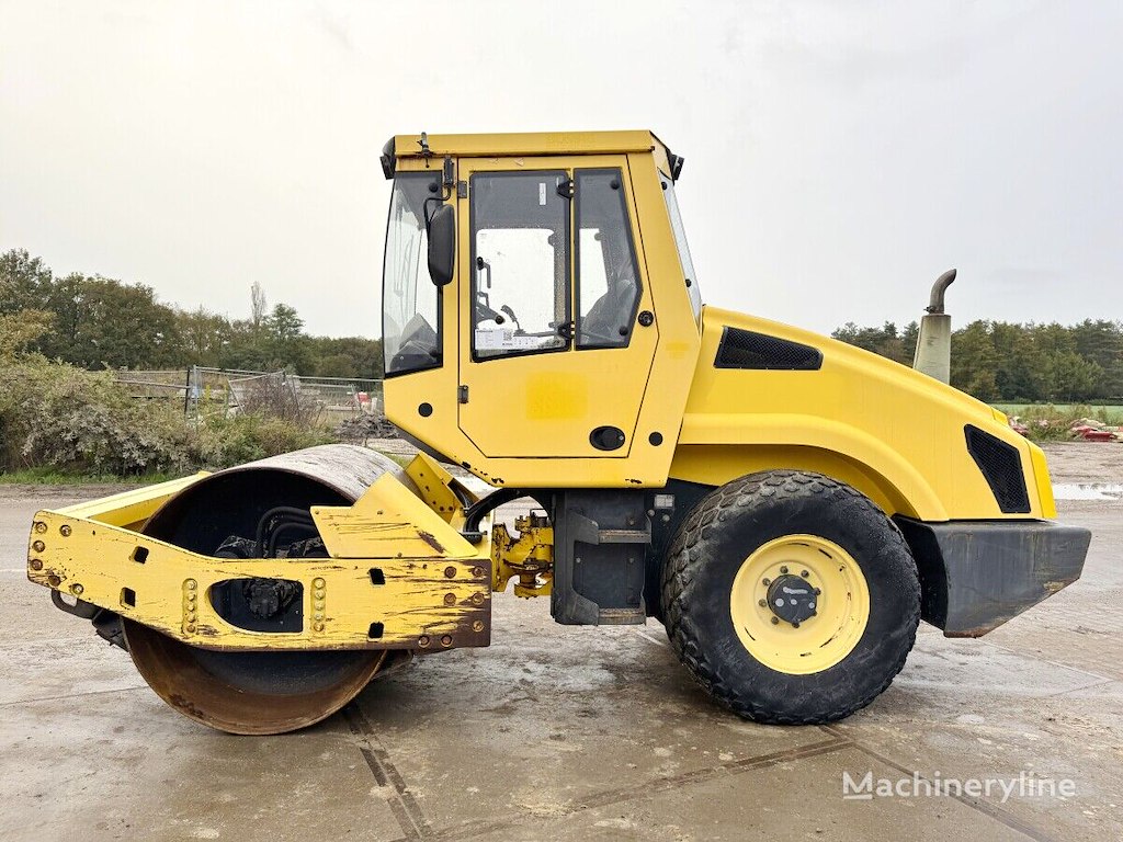 BOMAG BW177D-4 kompaktor s jednim valjkom