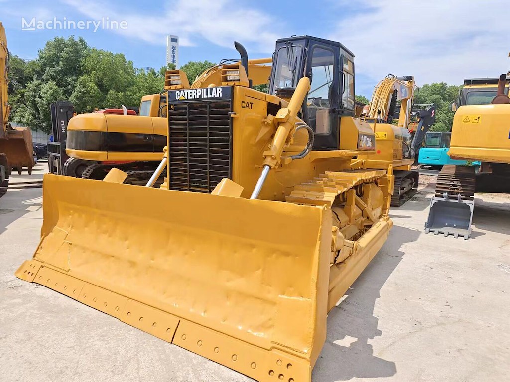 Caterpillar D6G buldožer