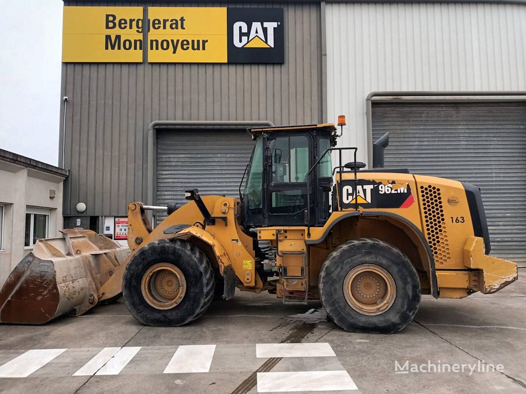 Caterpillar 962M prednji utovarivač