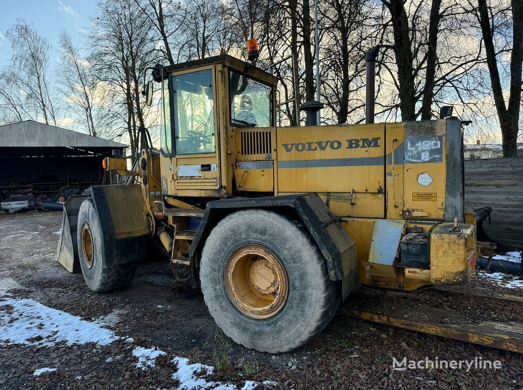 Volvo BM L120 prednji utovarivač