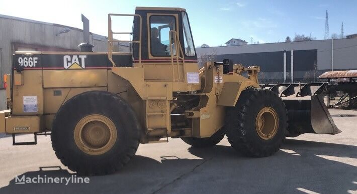 Caterpillar 966F prednji utovarivač