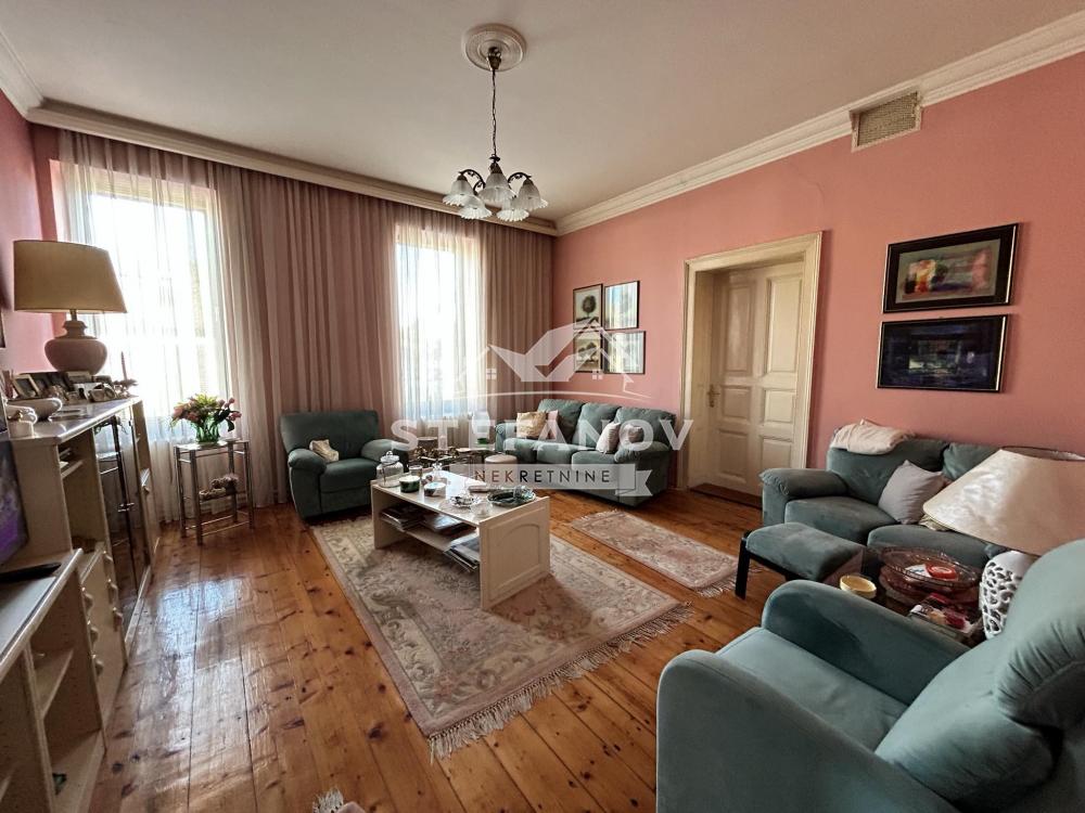 Luksuzna salonska kuća centar ID#1780 140.000 €