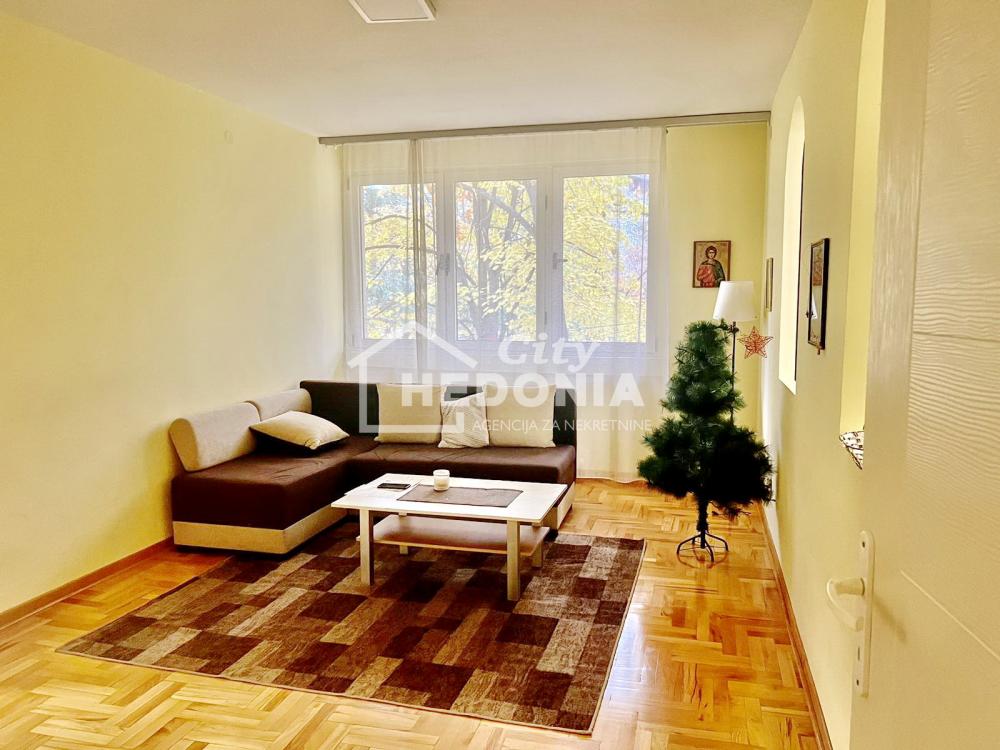 Miljakovac, dvoiposoban, svetao, renoviran ID#9726 119.900 €