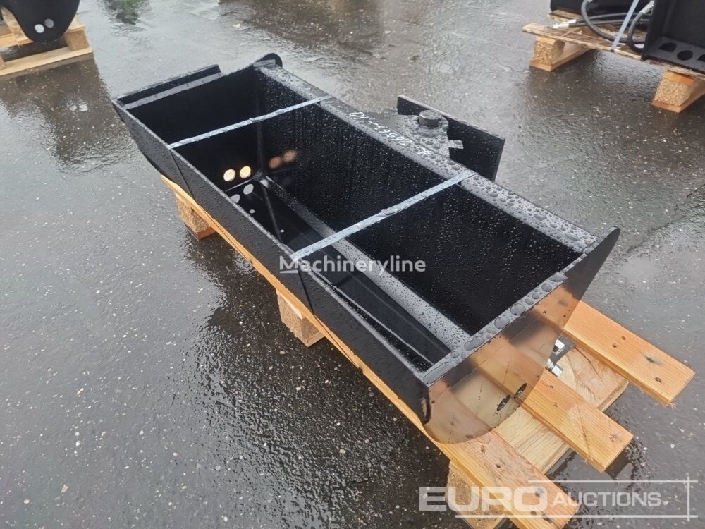 Prodaje se 32" Hydraulic Tilt Ditching Bucket, Uni sejalnu kašiku na aukciji