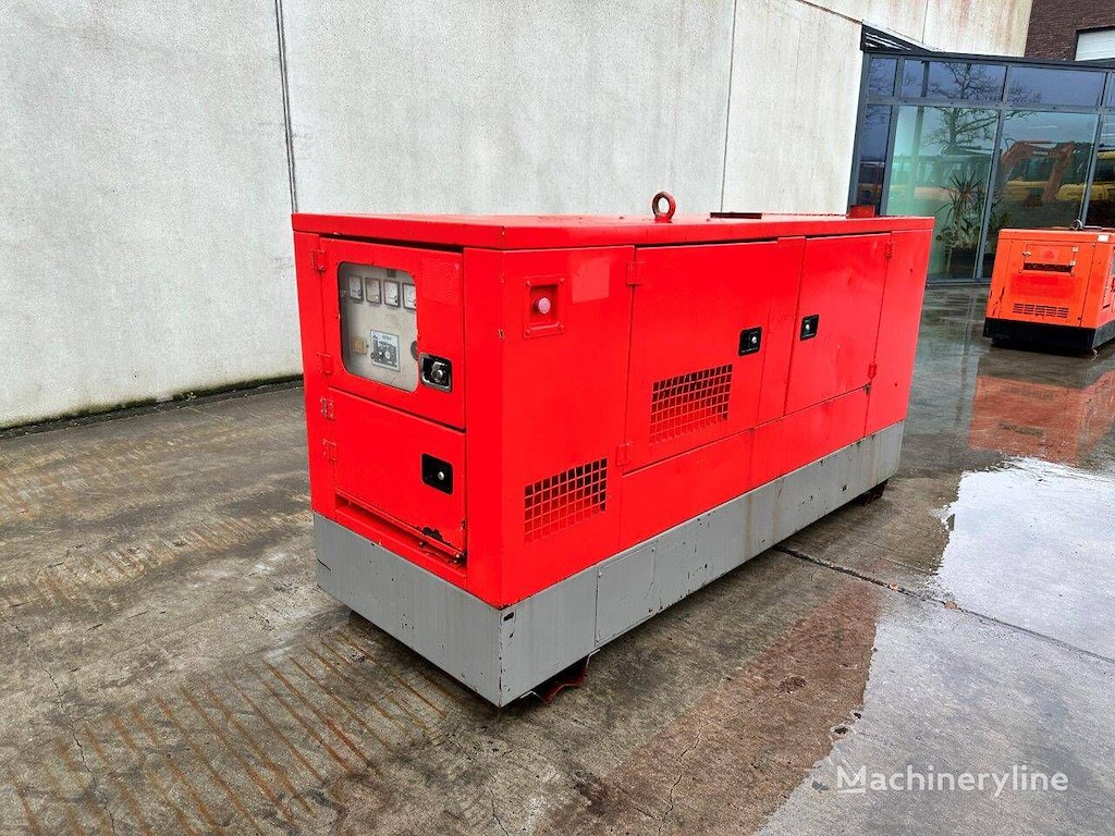 Prodaje se Gesan DPS100 diesel generator na aukciji