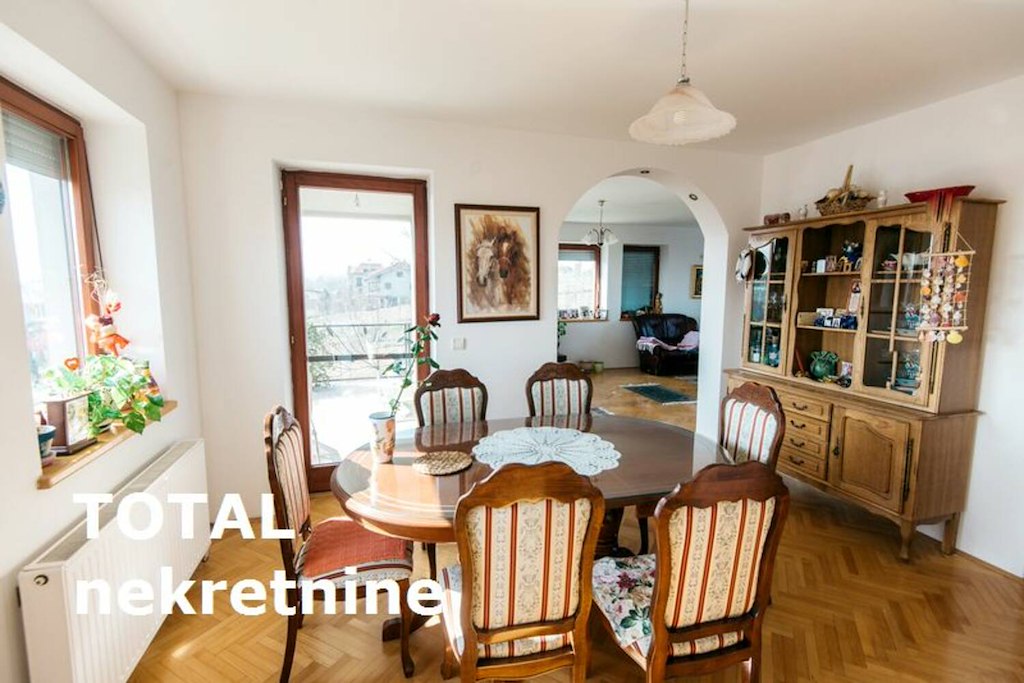 Kuća PETROVARADIN, 370800€