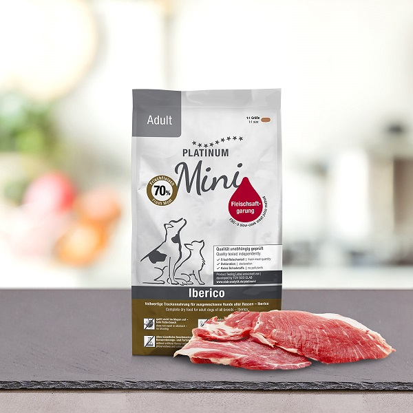 Platinum Adult Mini Iberico – 900 g