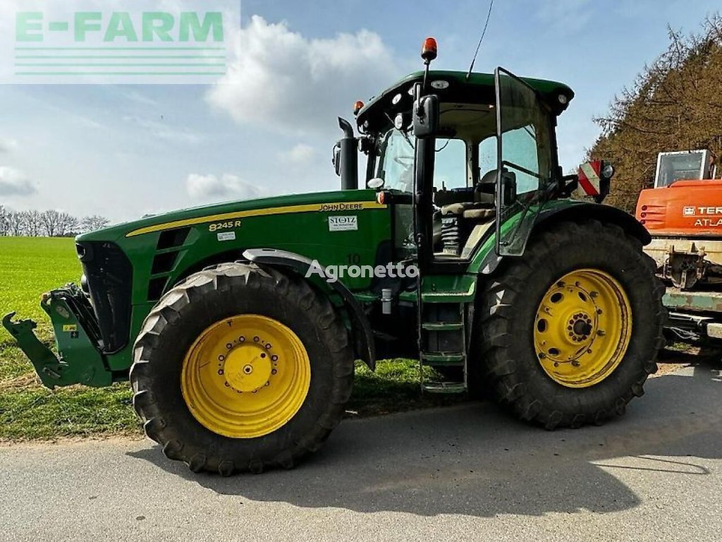 John Deere 8245r traktor točkaš