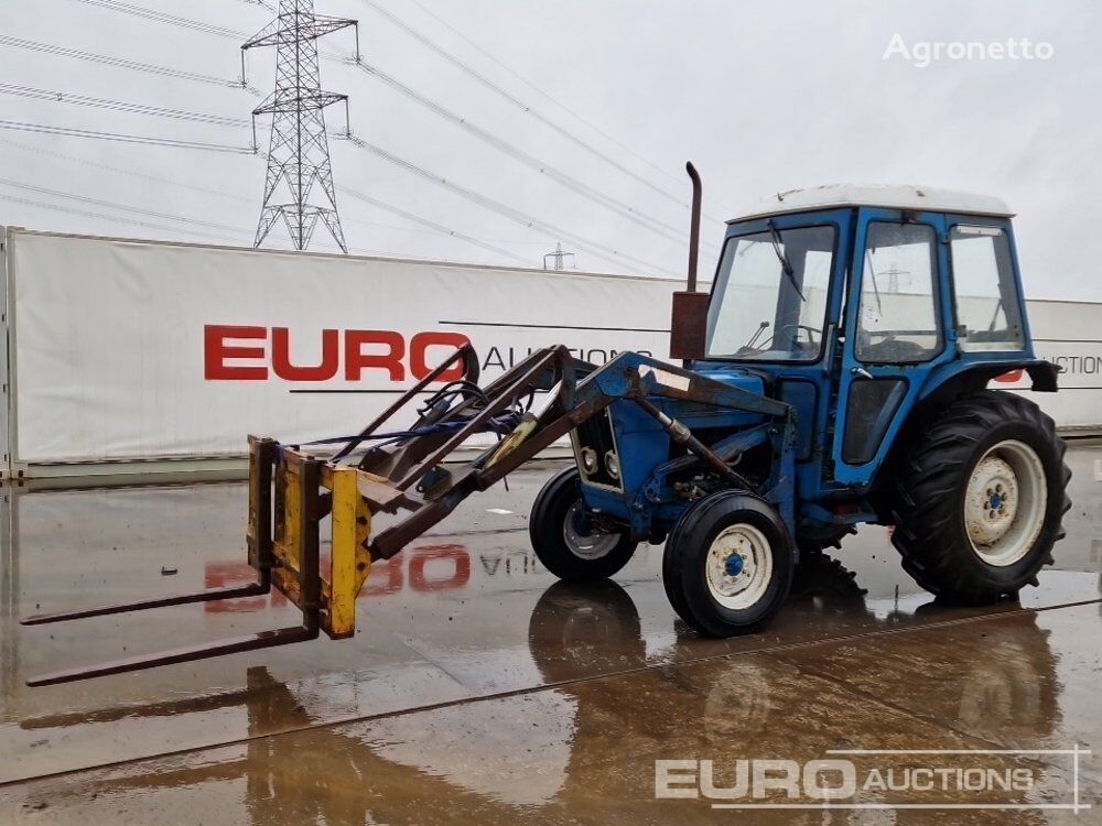 Prodaje se Ford 2WD Tractor, Front Loader, Forks traktor točkaš na aukciji