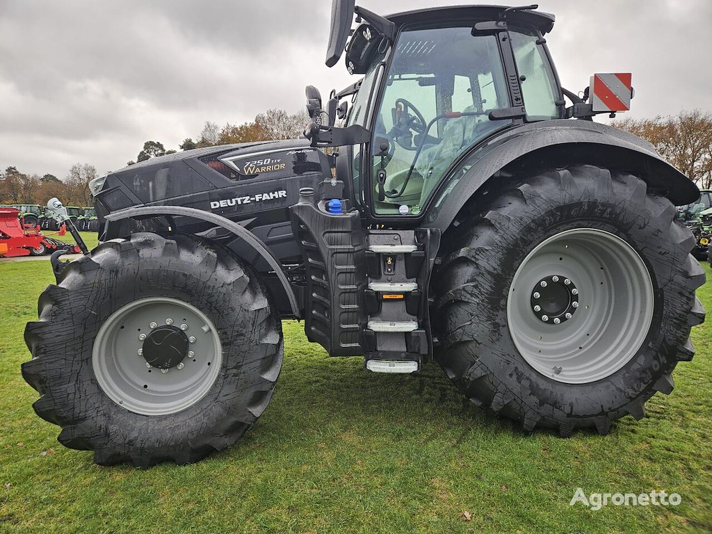 Novi Deutz-Fahr 7250 TTV Agrotron Warrior traktor točkaš