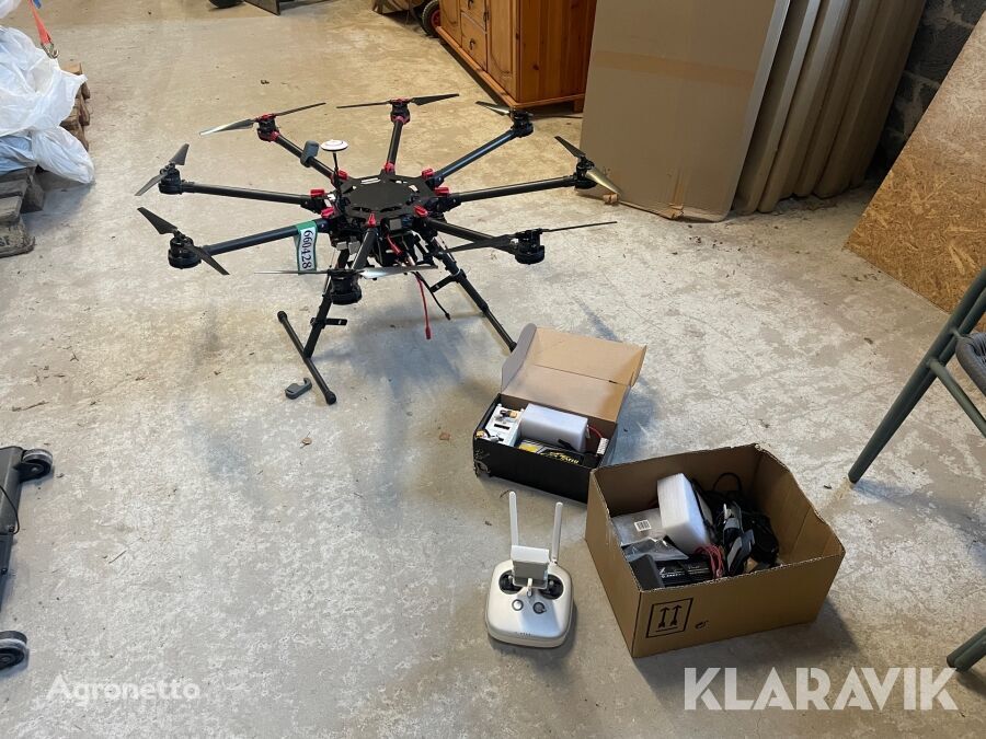 Prodaje se DJI S1000 poljoprivredni dron na aukciji