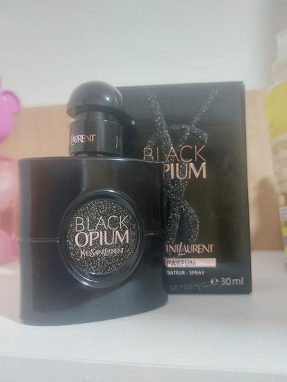 Yves Saint Laurent black opium