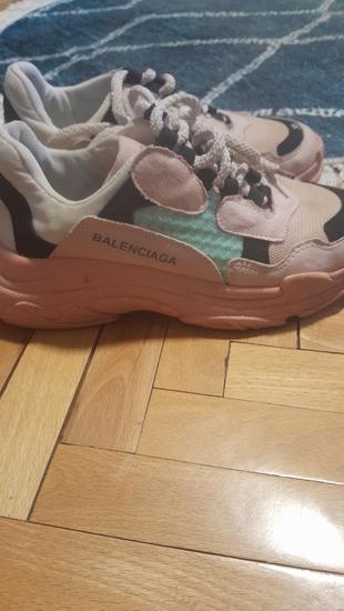 BALENCIAGA PATIKE