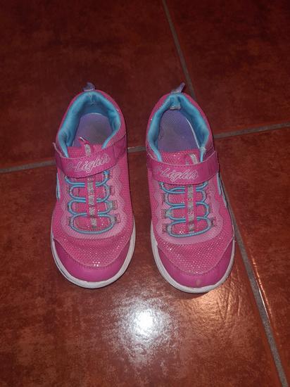 Skechers patike 28 svetlece gratis ptt SNIZENO