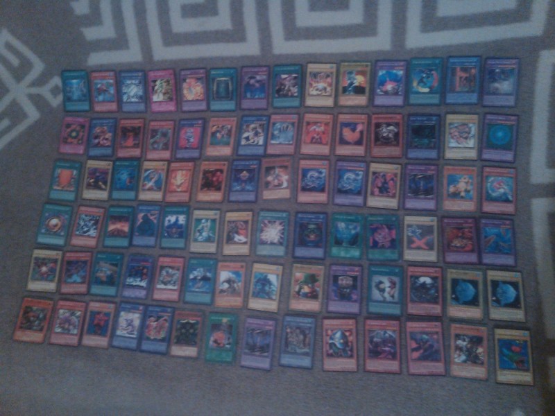 Spec. Yu-Gi-Oh! (Konami) 08 - 70 razlicitih kartica