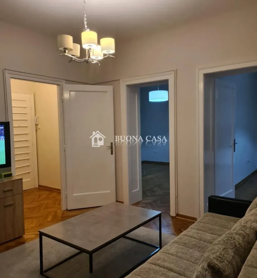 Izdavanje, trosoban stan, 80m2, Stari Grad, Beograd