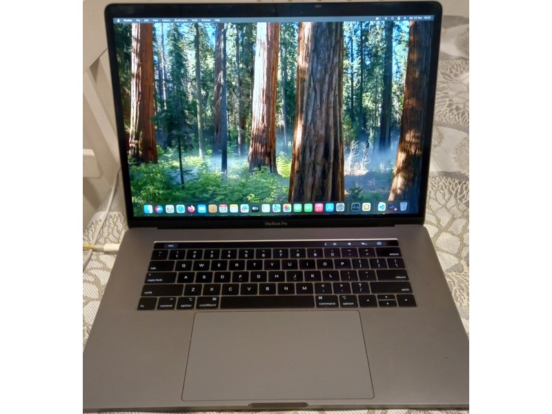 MacBook Pro 2,2GHz/6 core/16GB DDR4/256GB SSD